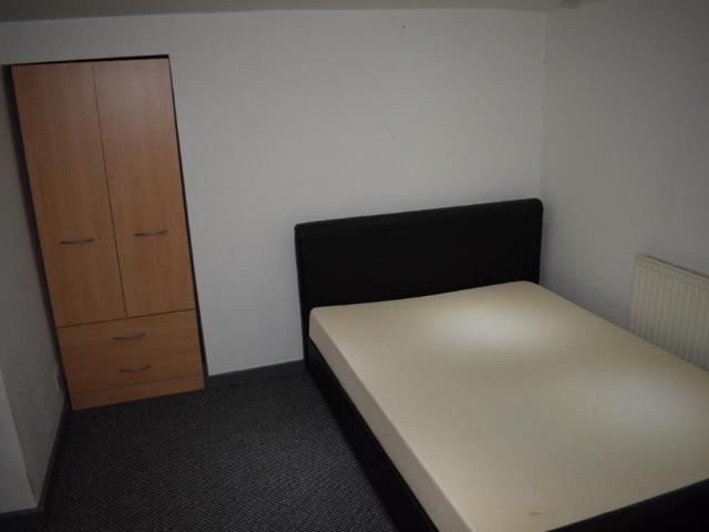 2 bedroom house to rent