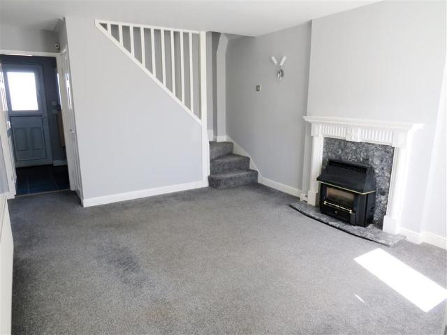 2 bedroom house to rent