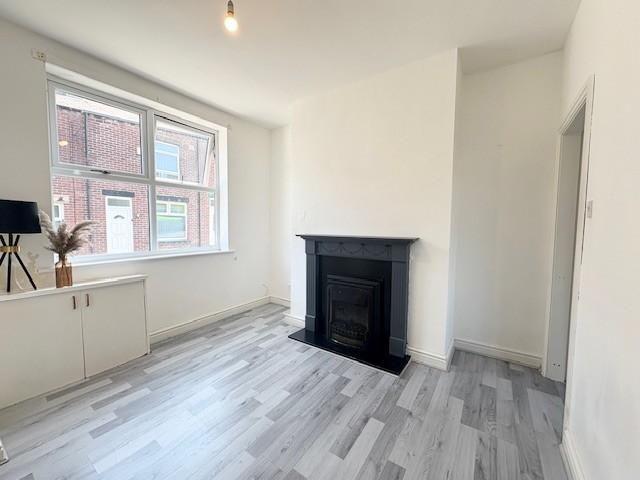 2 bedroom house to rent