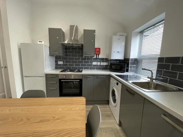 2 bedroom house to rent
