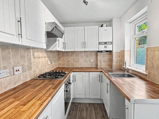 2 bedroom house to rent