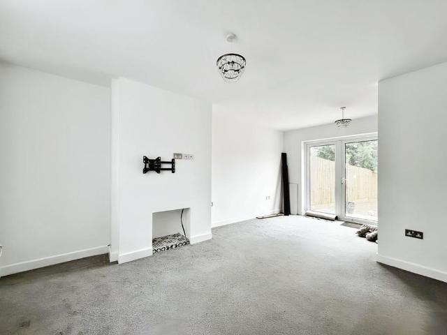 2 bedroom house to rent