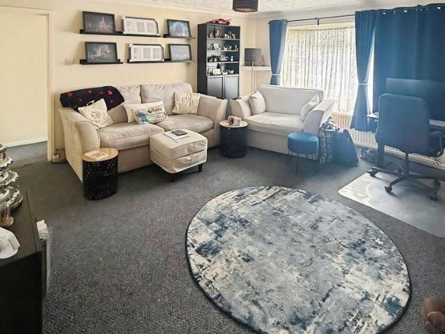 2 bedroom house to rent