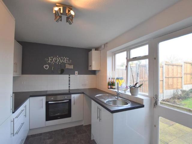 2 bedroom house to rent