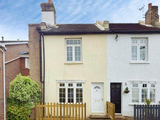 2 bedroom house to rent