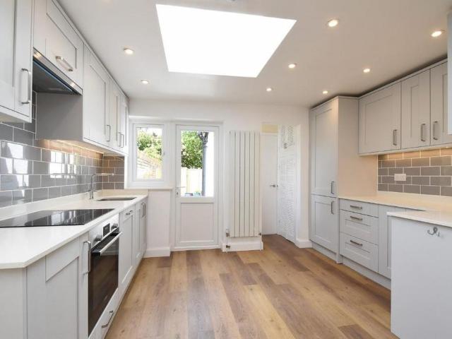 2 bedroom house to rent