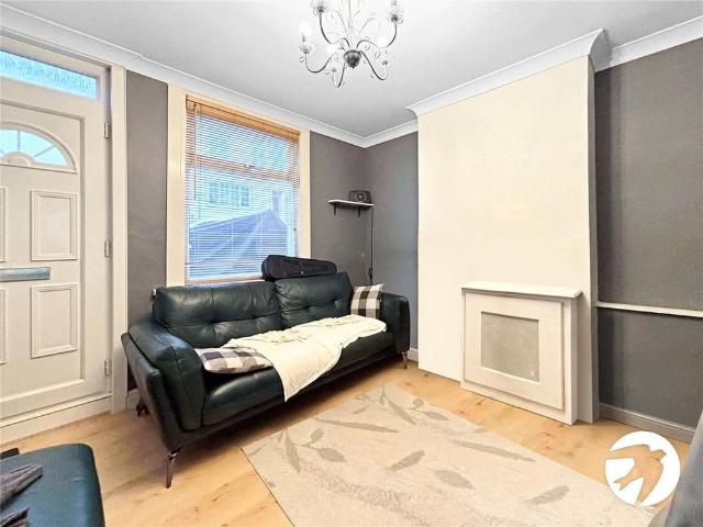2 bedroom house to rent