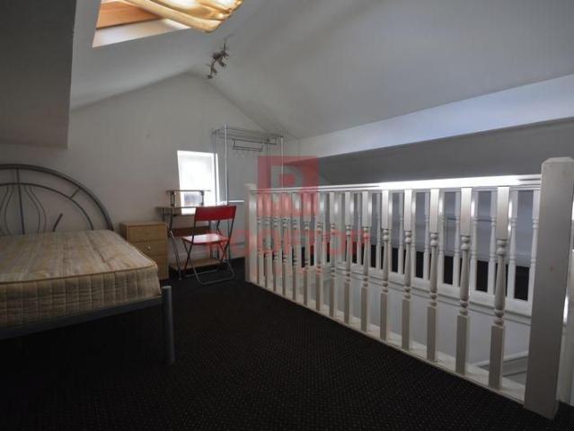2 bedroom house to rent