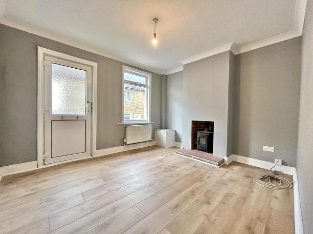 2 bedroom house to rent