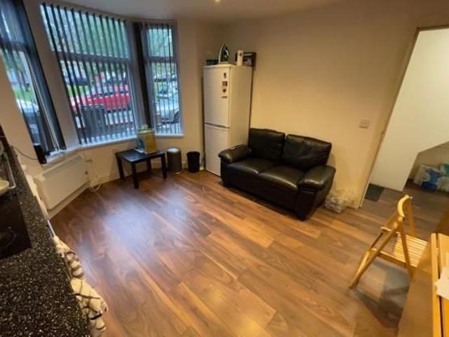 2 bedroom house to rent