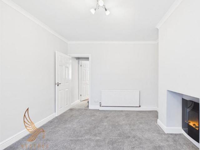 2 bedroom house to rent