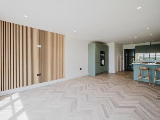 2 bedroom house to rent