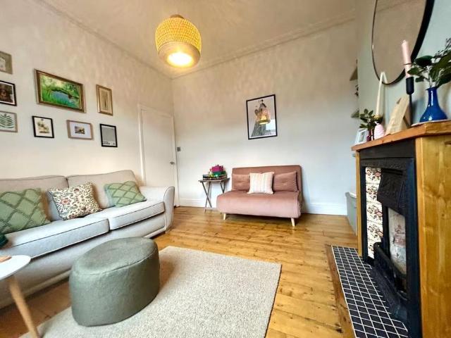 2 bedroom house to rent