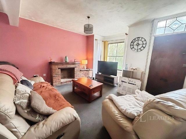 2 bedroom house to rent