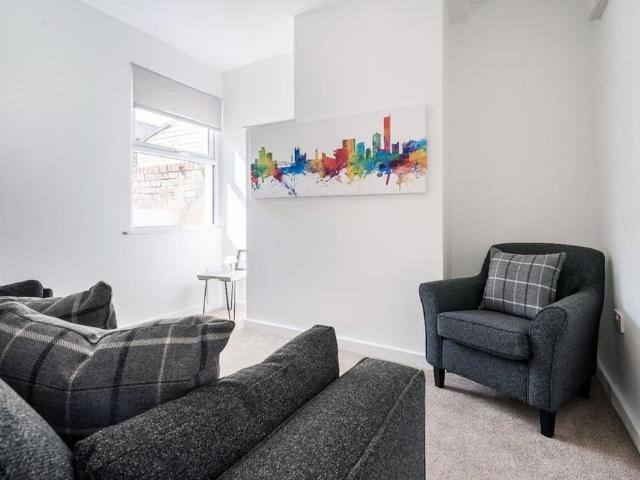 2 bedroom house to rent