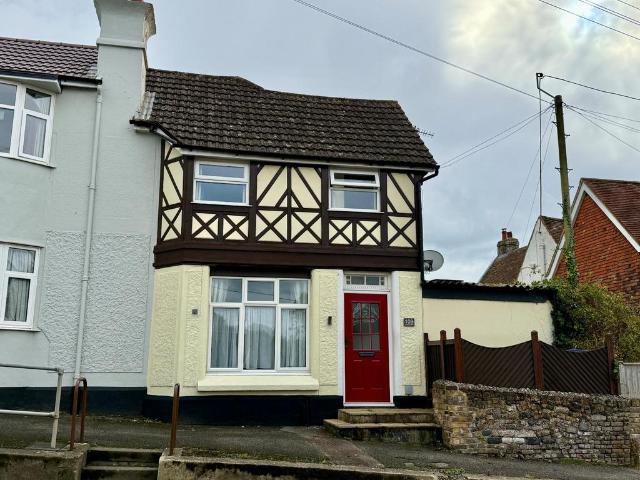 2 bedroom house to rent