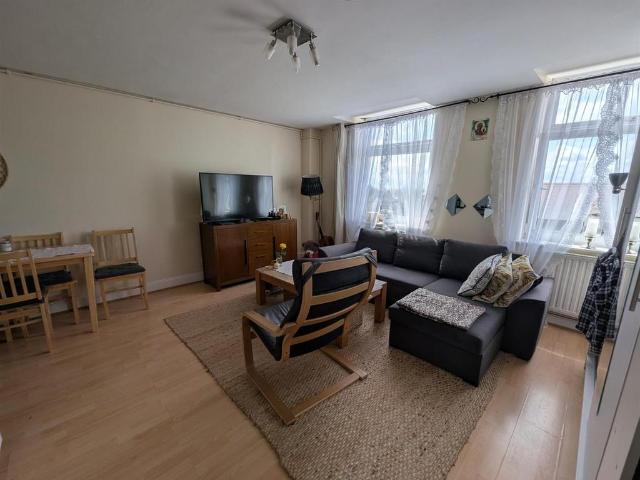 2 bedroom house to rent