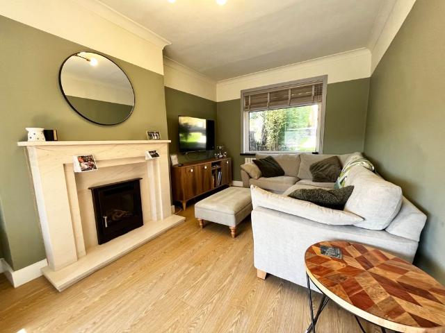 2 bedroom house to rent