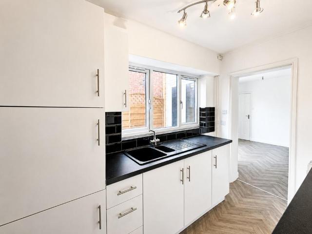 2 bedroom house to rent