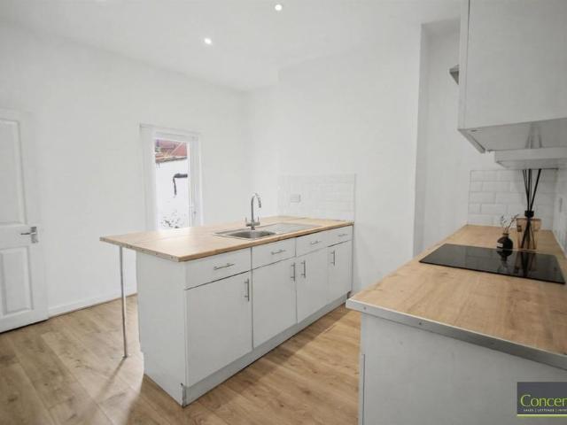 2 bedroom house to rent