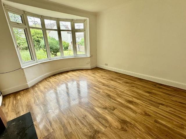 2 bedroom house to rent