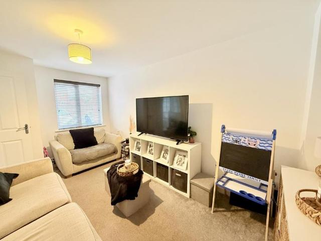 2 bedroom house to rent