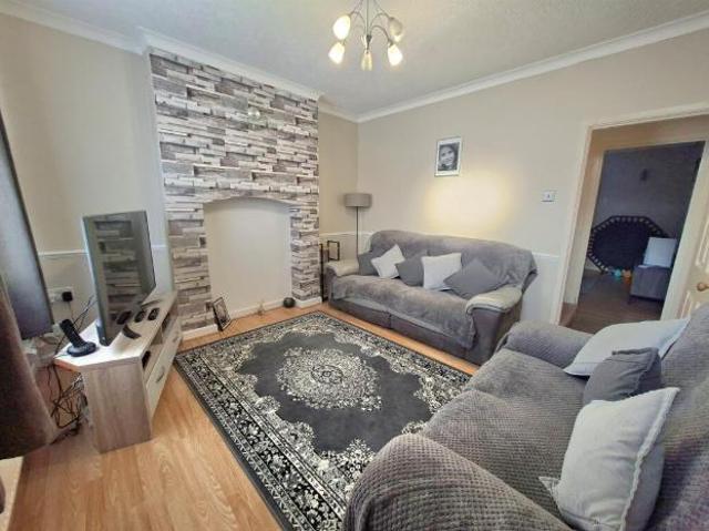 2 bedroom house to rent