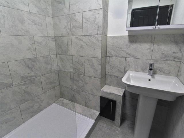 2 bedroom house to rent