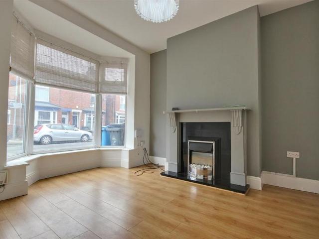 2 bedroom house to rent