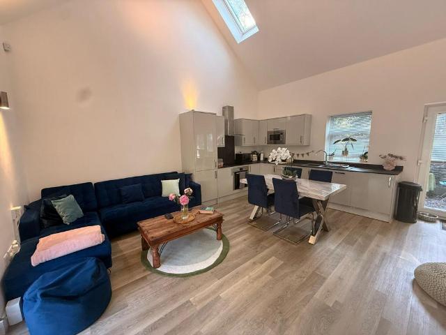 2 bedroom house to rent
