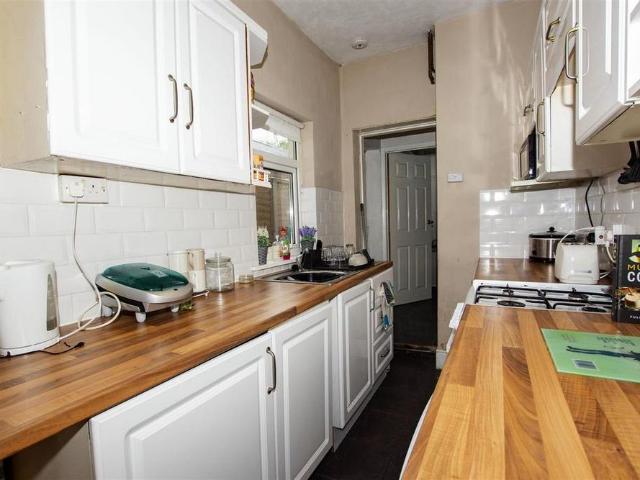 2 bedroom house to rent