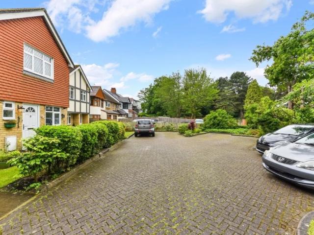 2 bedroom house to rent