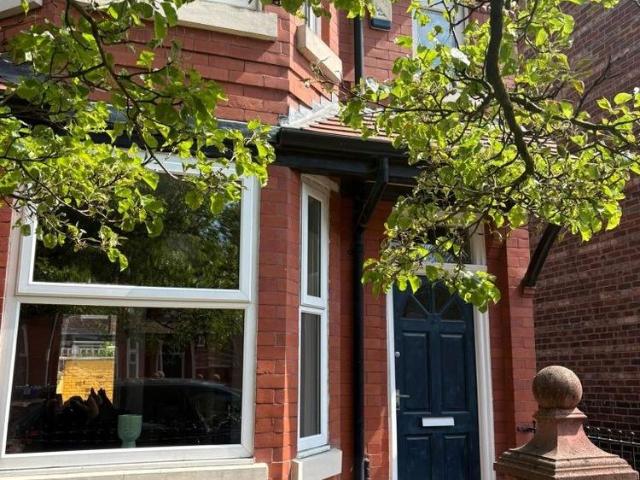 2 bedroom house to rent