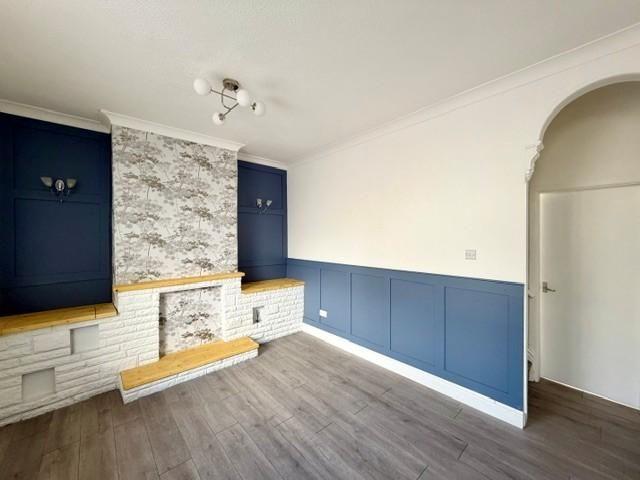 2 bedroom house to rent