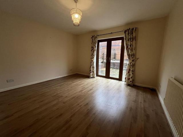 2 bedroom house to rent