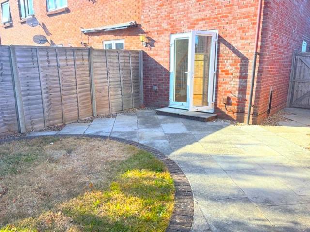 2 bedroom House To Rent
