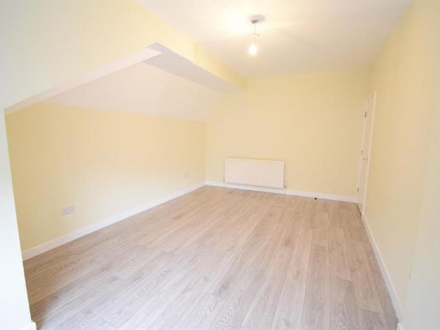 2 bedroom house to rent
