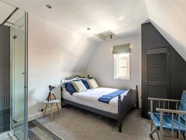 2 bedroom house to rent