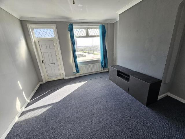 2 bedroom house to rent