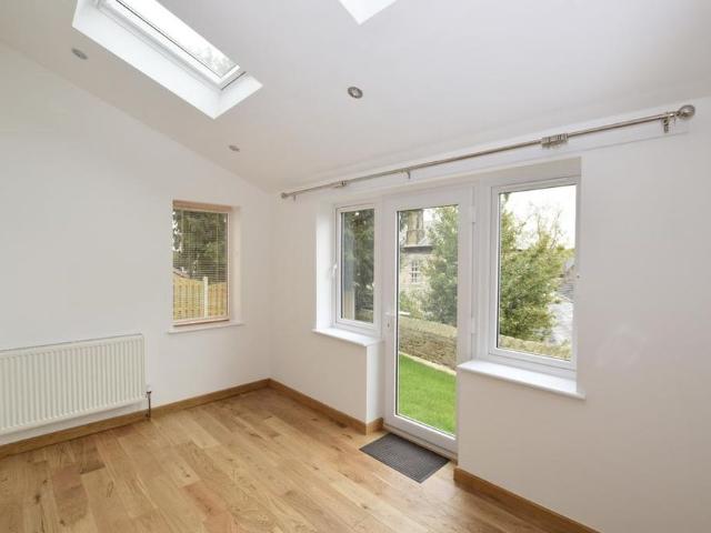 2 bedroom house to rent
