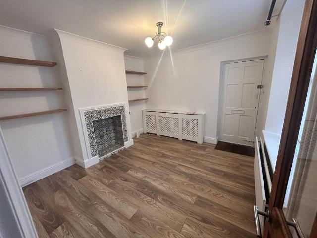2 bedroom house to rent