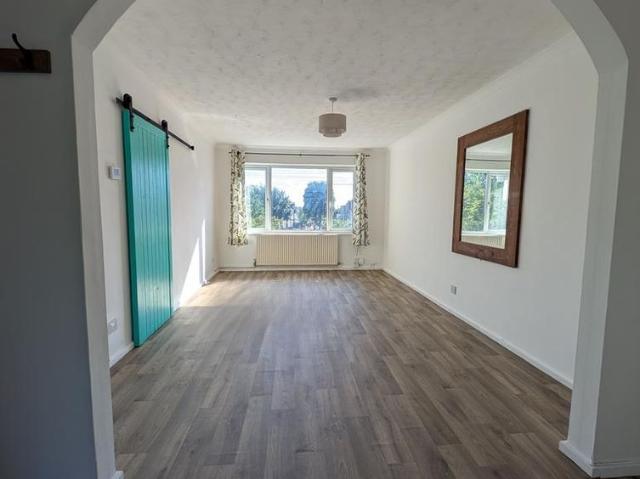 2 bedroom house to rent