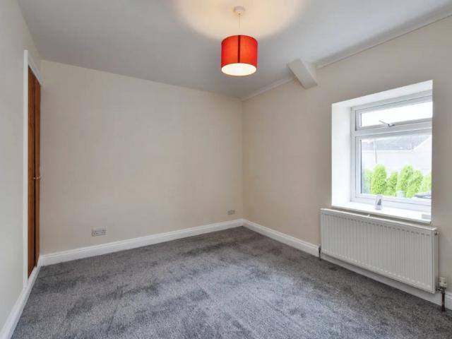 2 bedroom house to rent