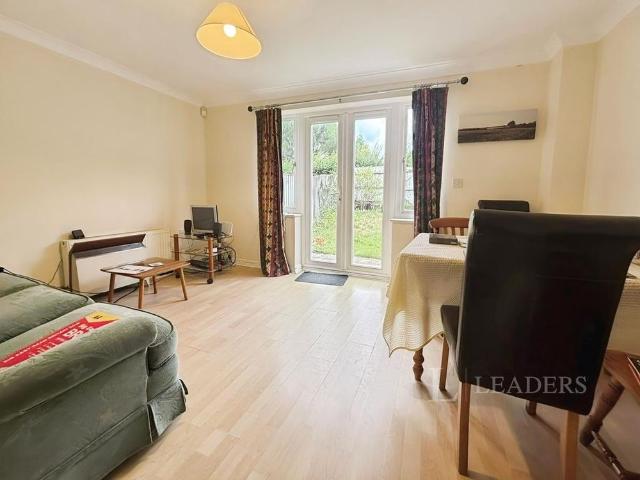 2 bedroom house to rent