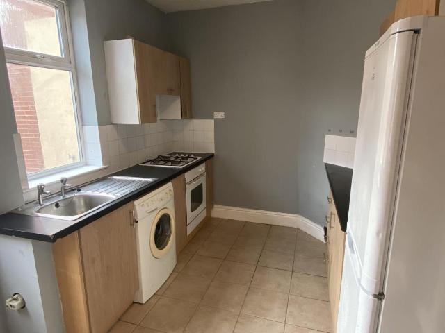 2 bedroom house to rent