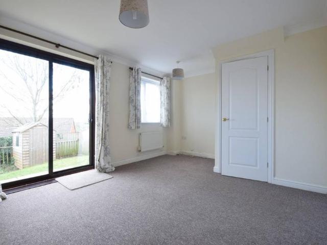 2 bedroom house to rent