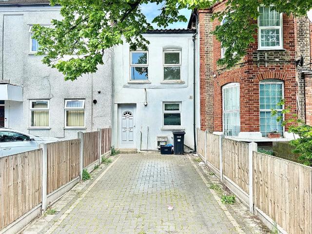 2 bedroom house to rent