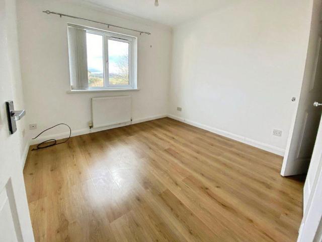 2 bedroom house to rent