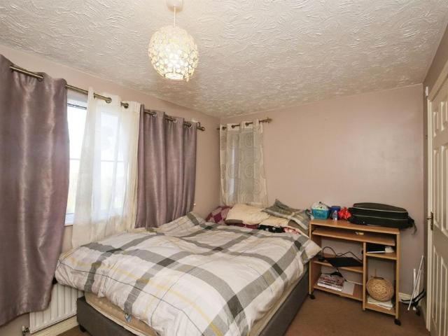 2 bedroom house to rent