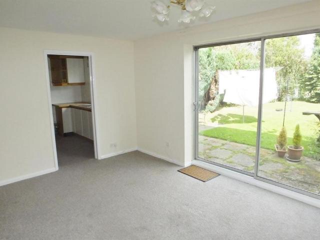 2 bedroom house to rent